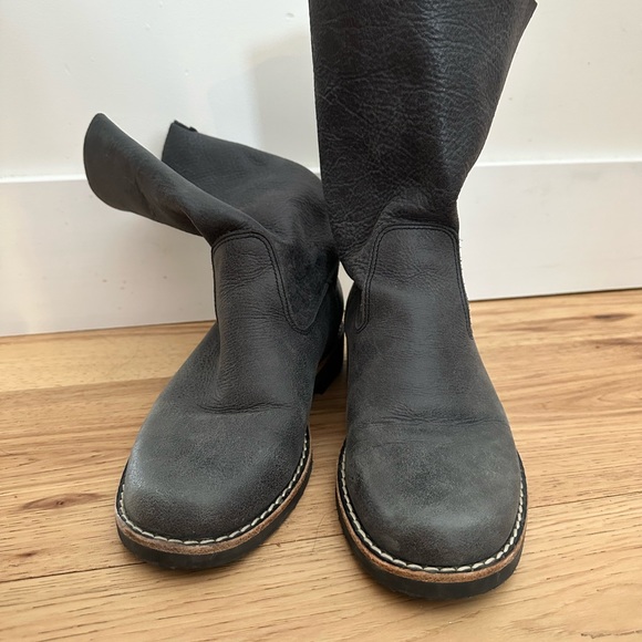 Roots | Shoes | Soft Leather Size 9 Roots Booties With Rubber Soles ...